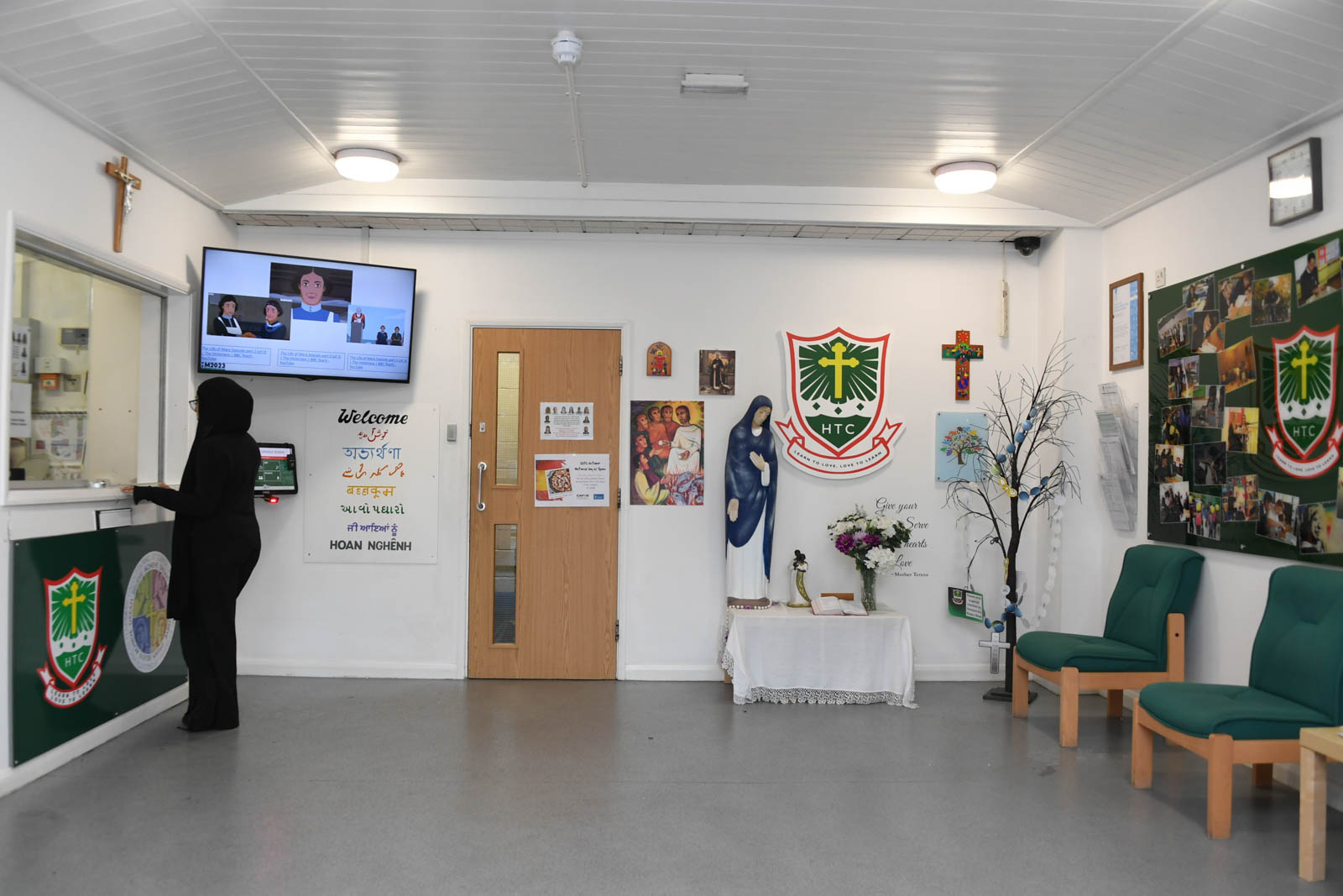 How to find us - Holy Trinity Catholic School